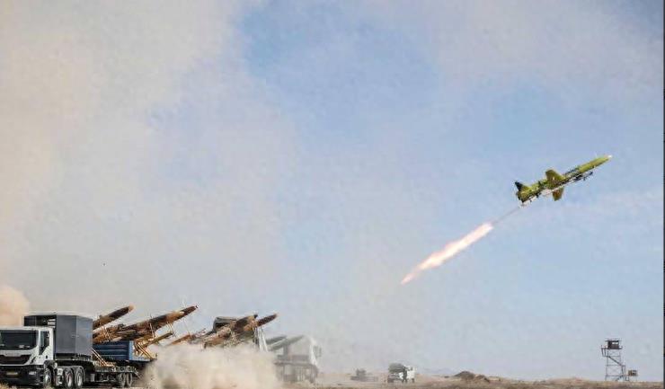 Feng Yanghe, an expert on intelligent technology of the People's ...