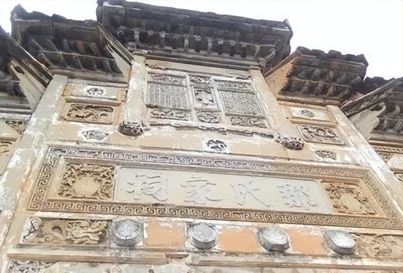 Exploring Millennium Ancient Sites: Zou Family Ancestral Hall in Xiamei ...