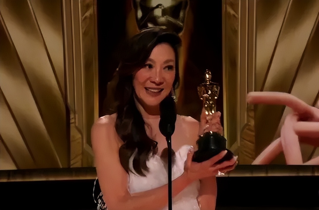 Live an undefined life! 60 years old miracle! Michelle Yeoh becomes the ...