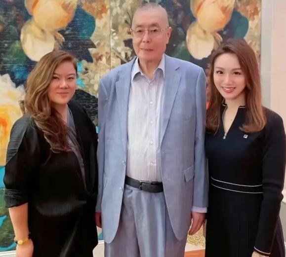 Pianist Liu Shikun had a daughter at the age of 82. He was very excited ...