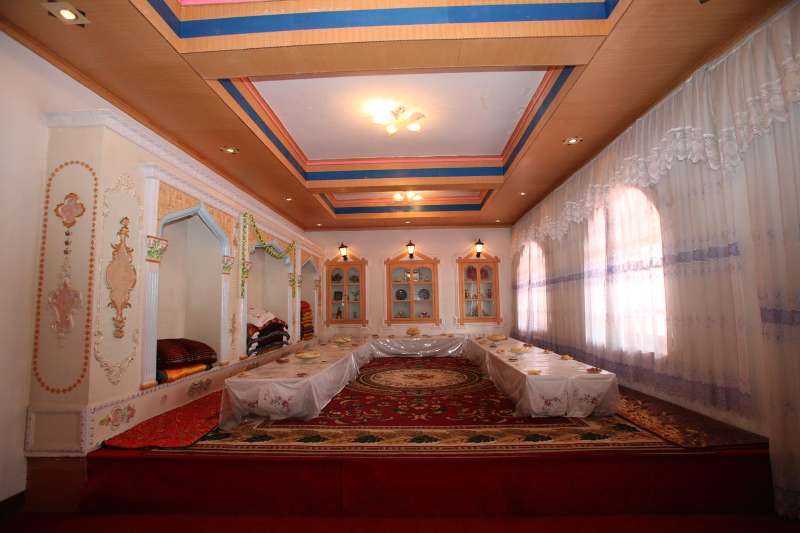 The splendid Qiuci Culture and Buddhist Art——Kuqa Palace - iNEWS