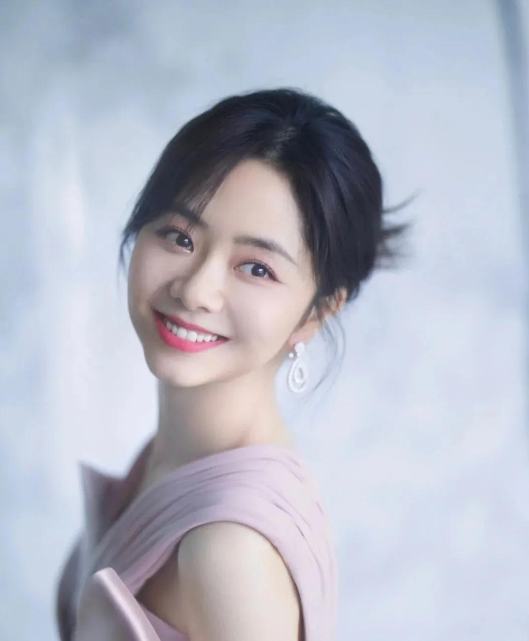 Tong Yan actress ~ baby face - iNEWS