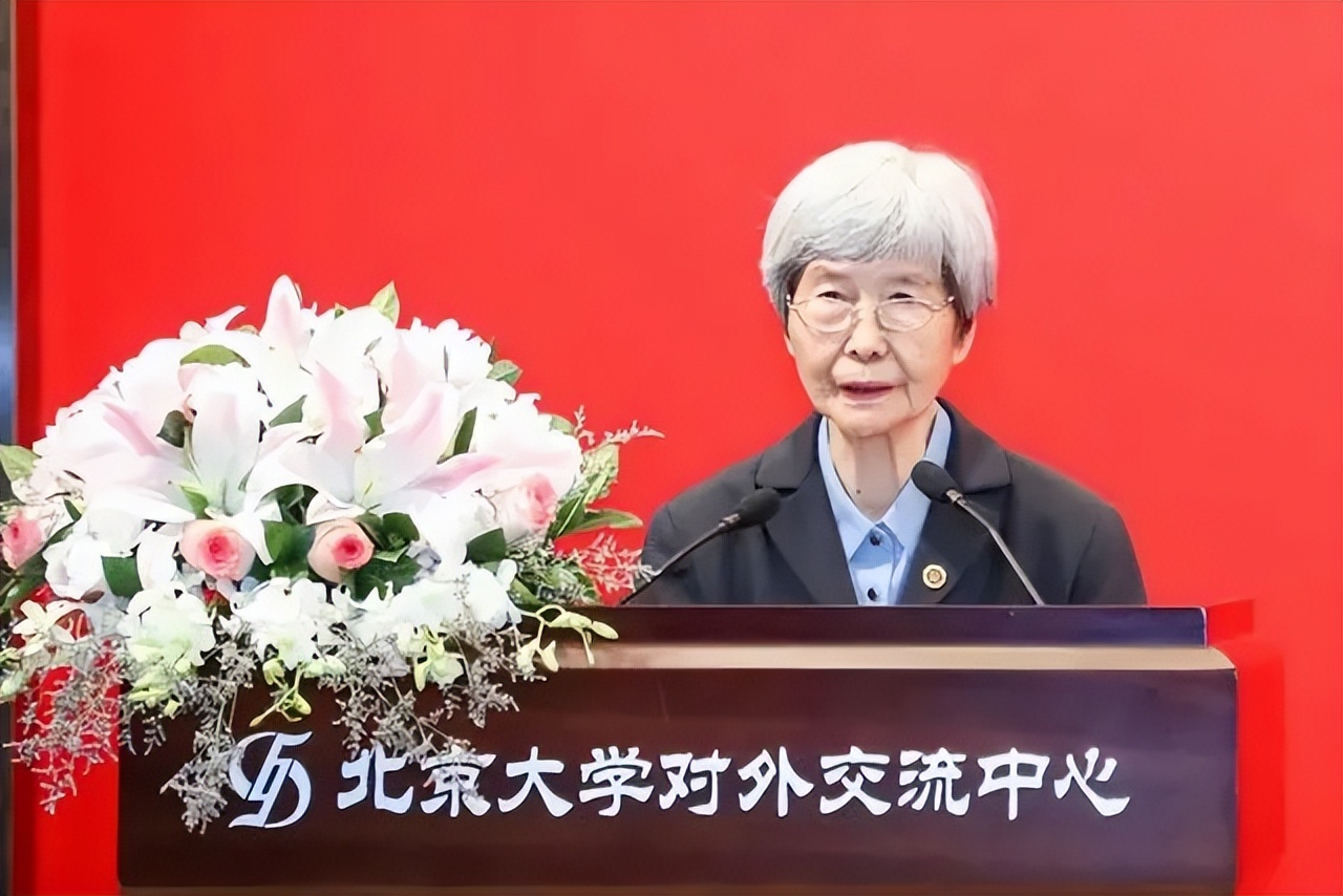 Donate tens of millions to support the study of Dunhuang studies and ...