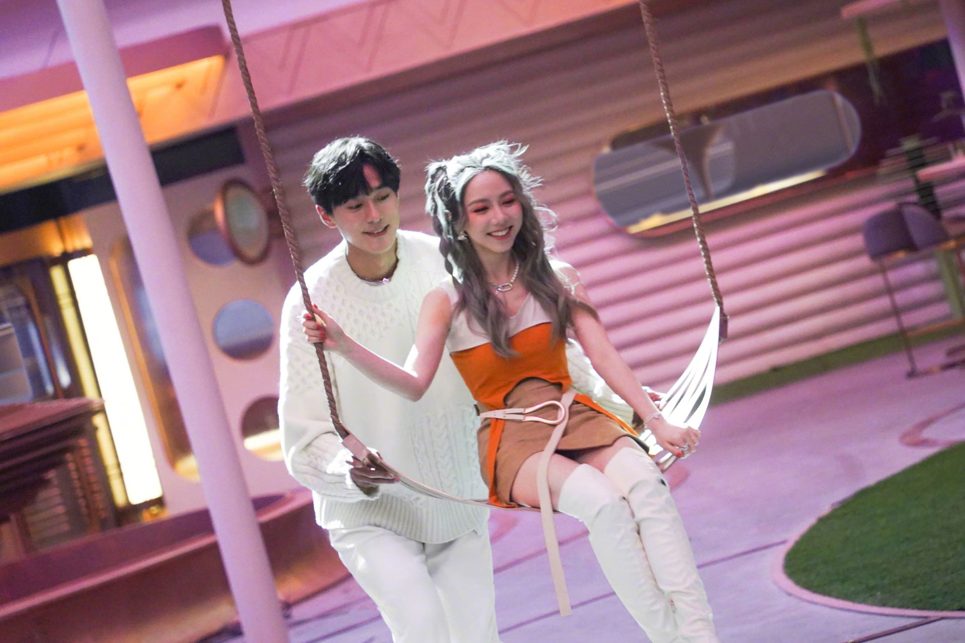 «Revelation» Deng Ziqi, Sun Chenjun swing date!Fans: Looking forward to ...
