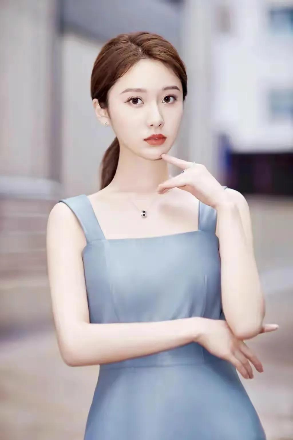 Wang Zixuan is so beautiful - iNEWS