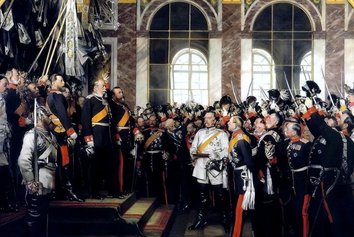 Explores observers' perceptions and reactions to the colonial movement ...