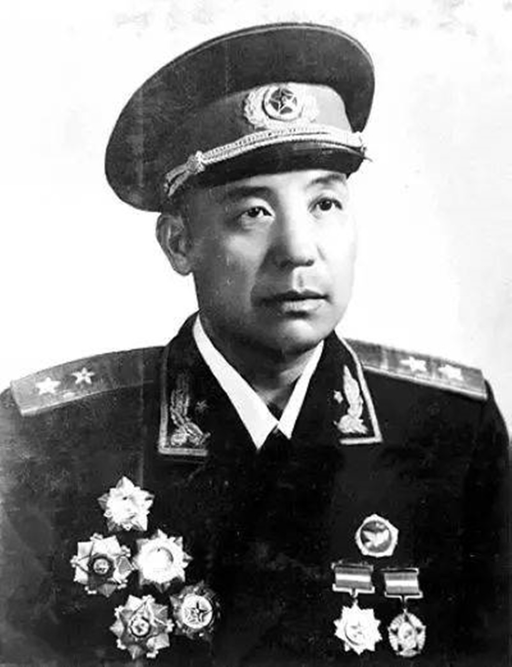 In 1962, Du Yuming ran into the teacher who was killed 16 years ago ...