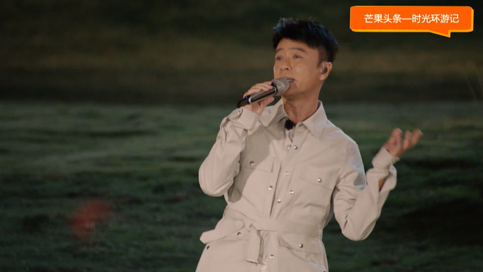 I heard that people who like to listen to old songs are all people with ...