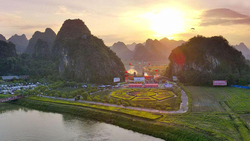National Industry Tourism Eleven: Fenglin Xiaozhen - choose this place ...