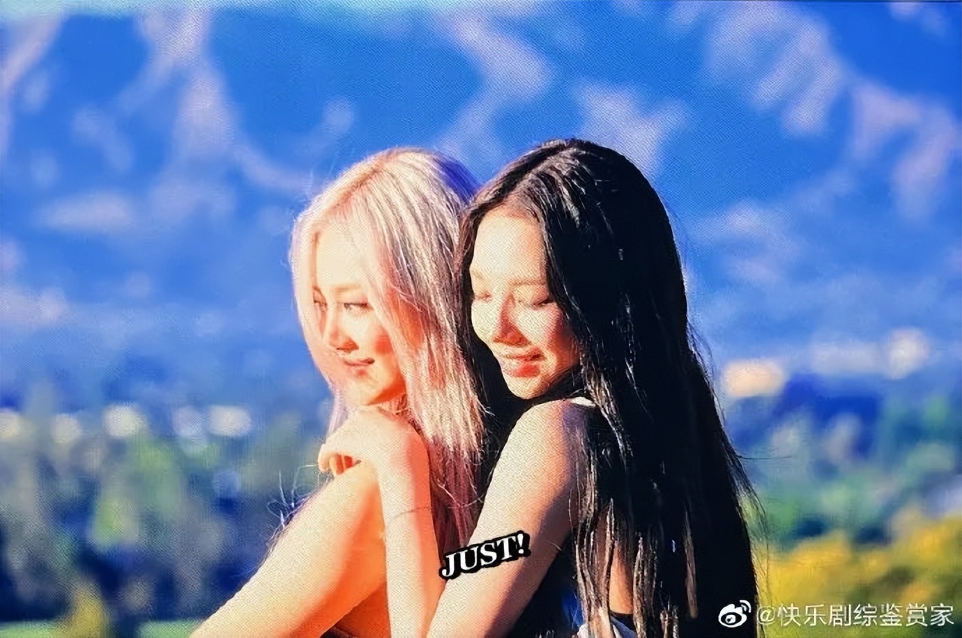 Yoo Ji Min Ning Yi Zhuo is wearing a hot backless outfit!The two ...