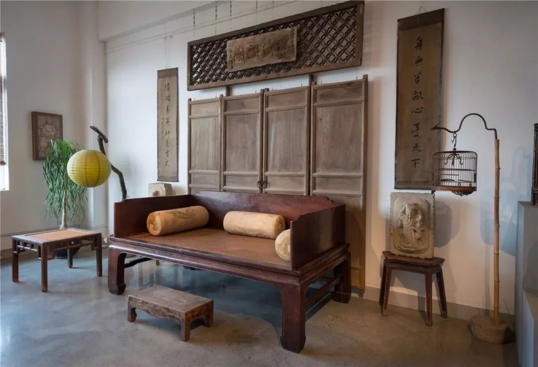 The main function of the Arhat bed is not to sleep, but to entertain ...