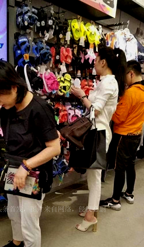 His love history is more exciting than that of his son Nicholas Tse. He ...