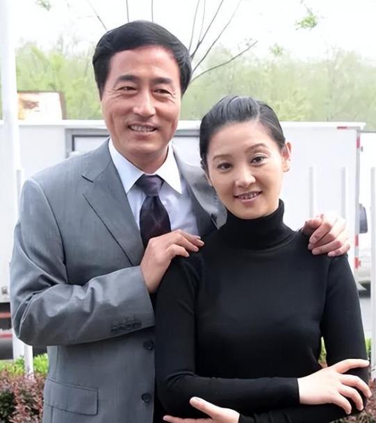 He brought Xu Fan to Beijing to "raise" her for three years. In order to raise her well, he ...