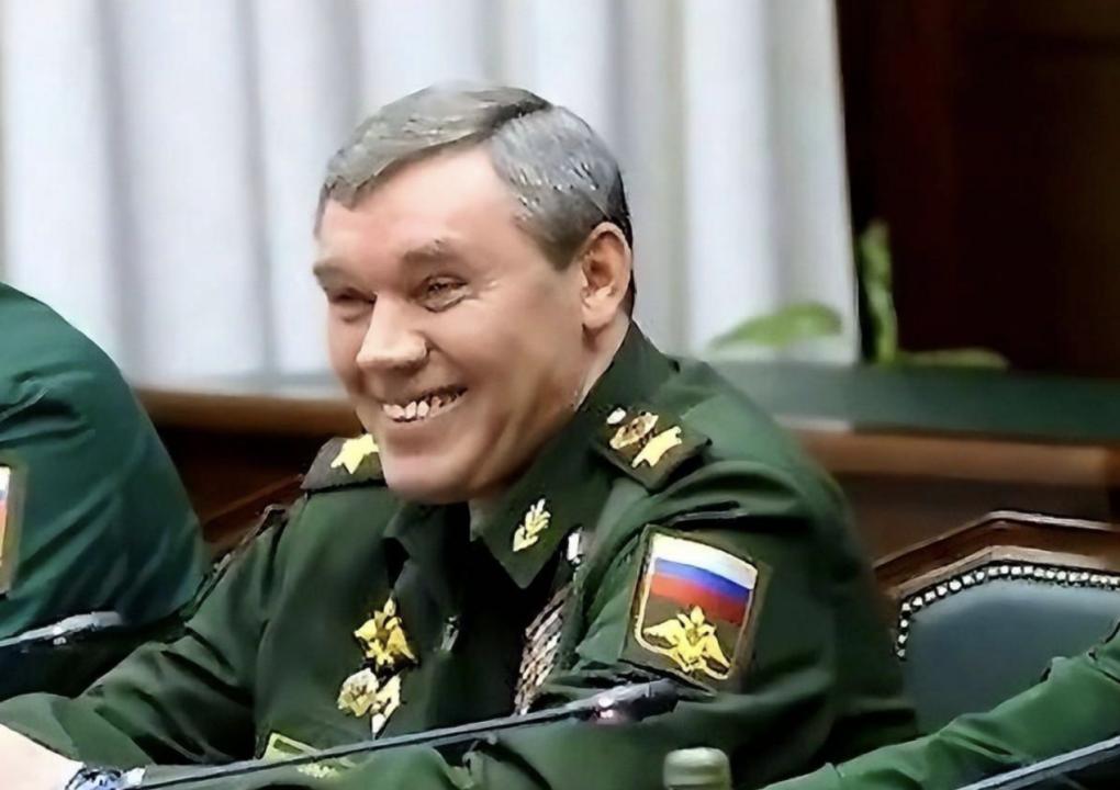 The unsmiling Russian Chief of General Staff Gerasimov was overthrown ...