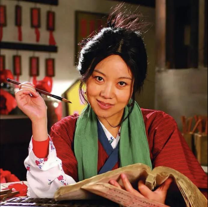 "Stupid Beauty" Yan Ni: She has an alluring face, but she specializes ...