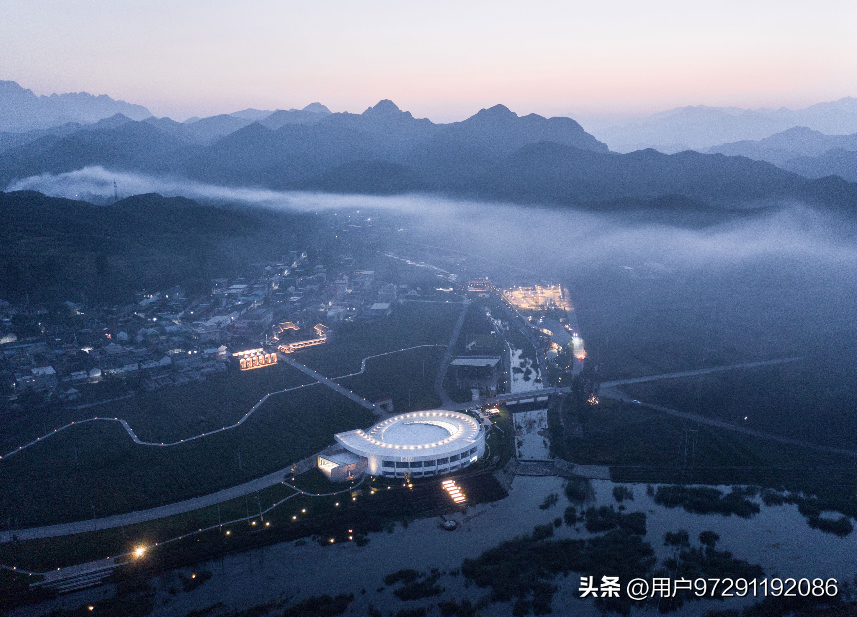 Tiangang Zhixing Village: Village Living Room - iNEWS