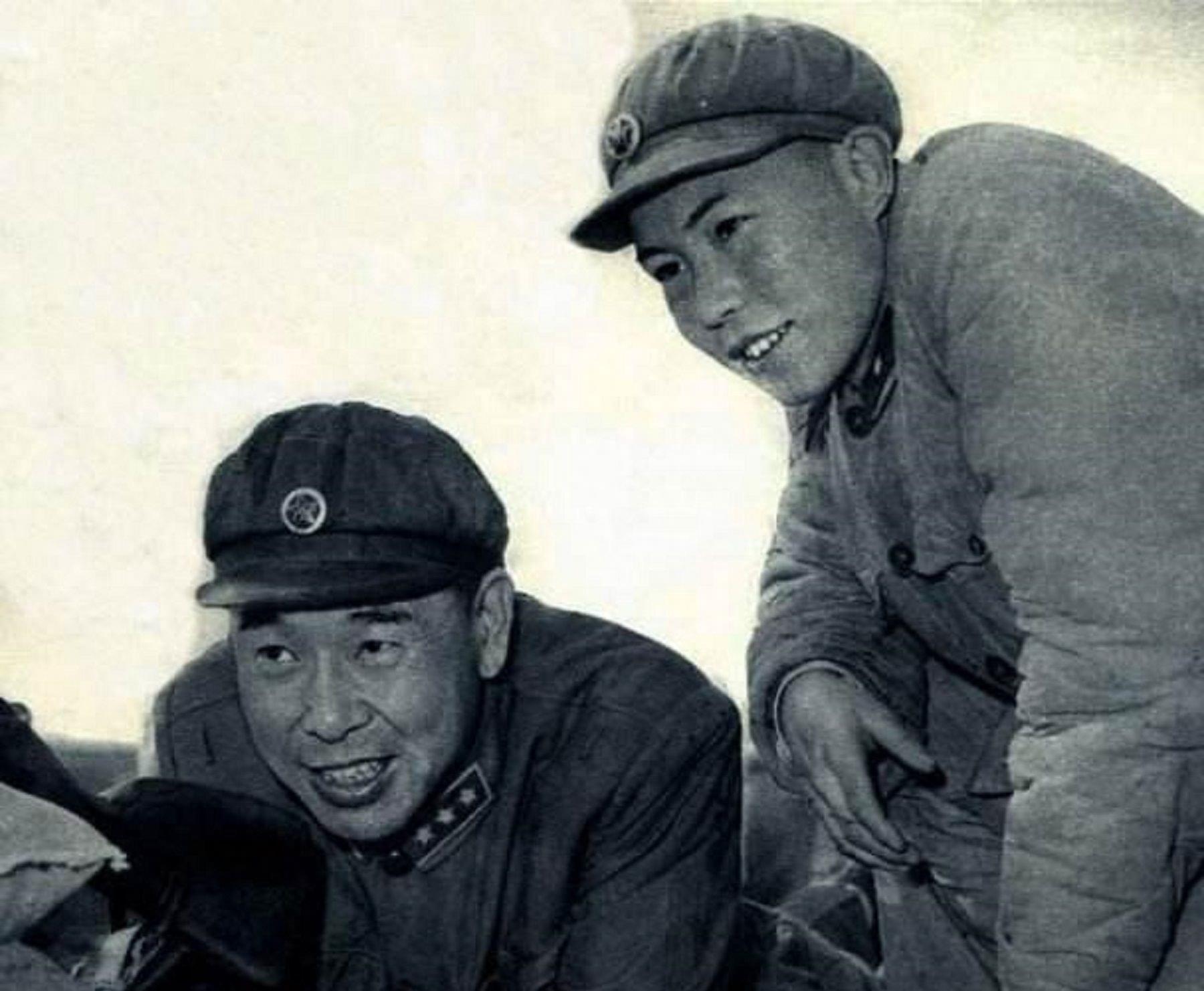 He ranked higher than Huang Yongsheng in the Corps, but he did not ...