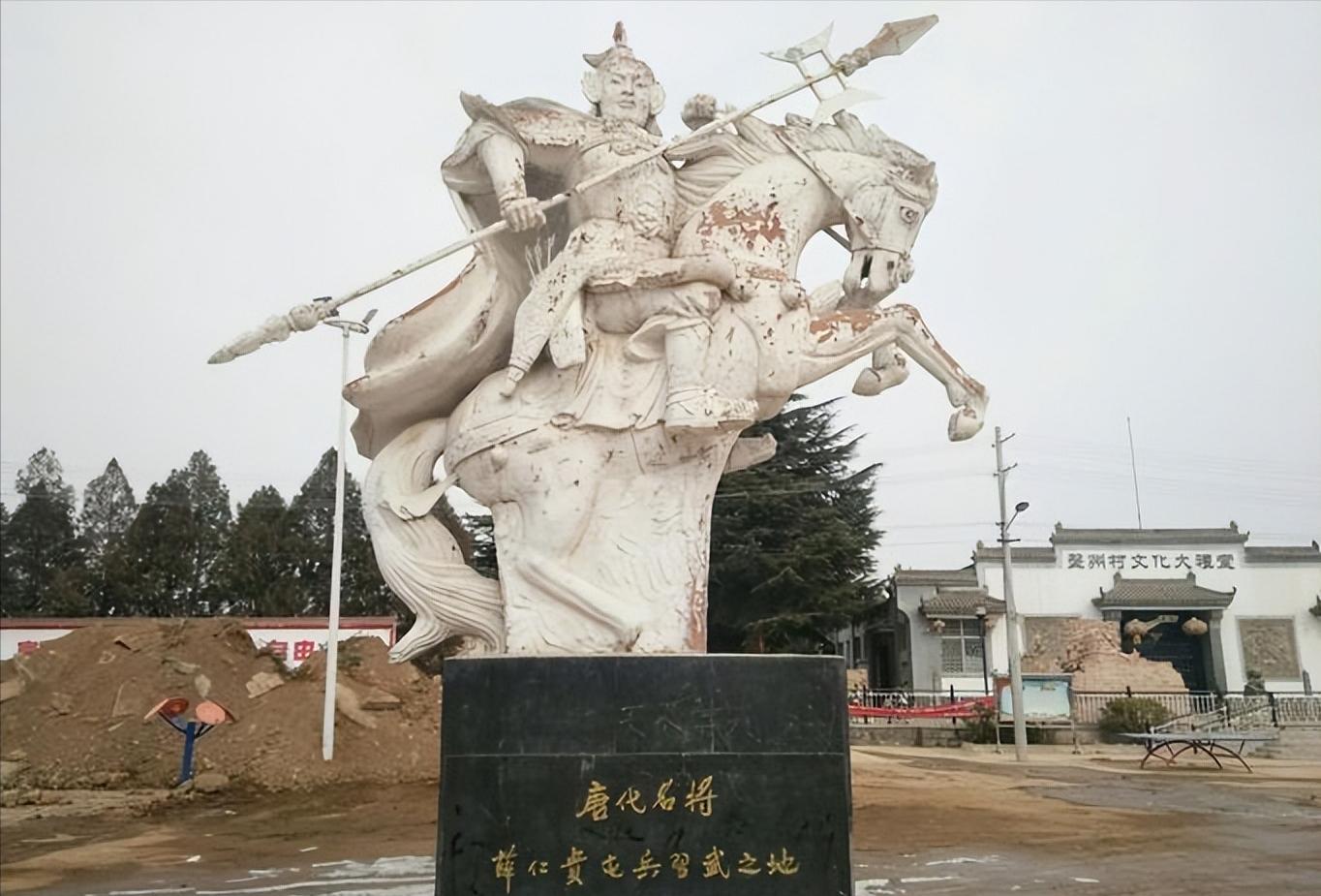 Two people who used Fang Tian's painted halberd in history, one is ...