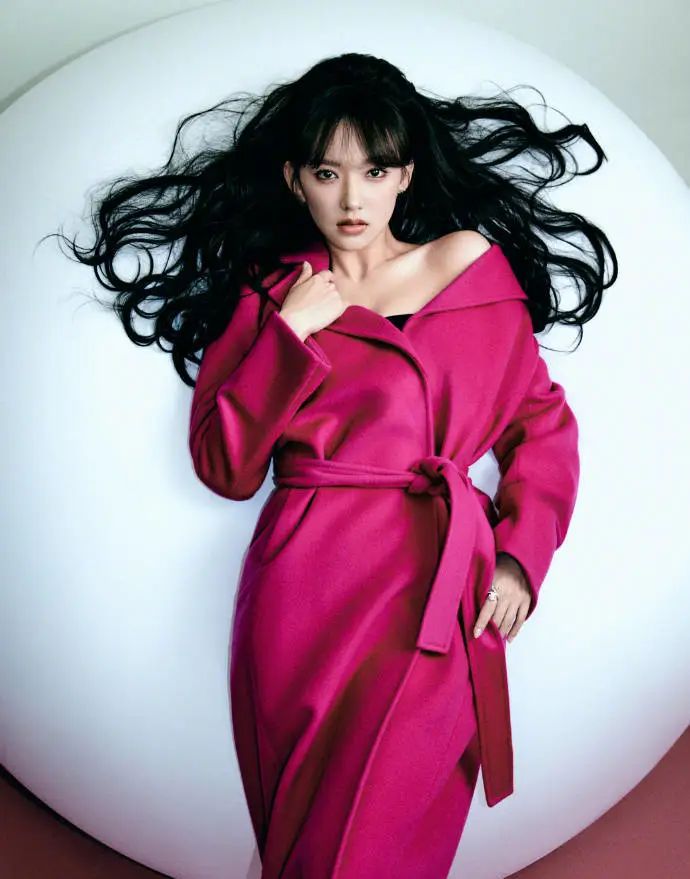 The cover of Cheng Xiao is stunningly released, and the pink dopamine ...