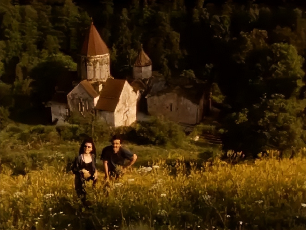 The world-renowned director Atom, how to convey the theme in "Calendar ...