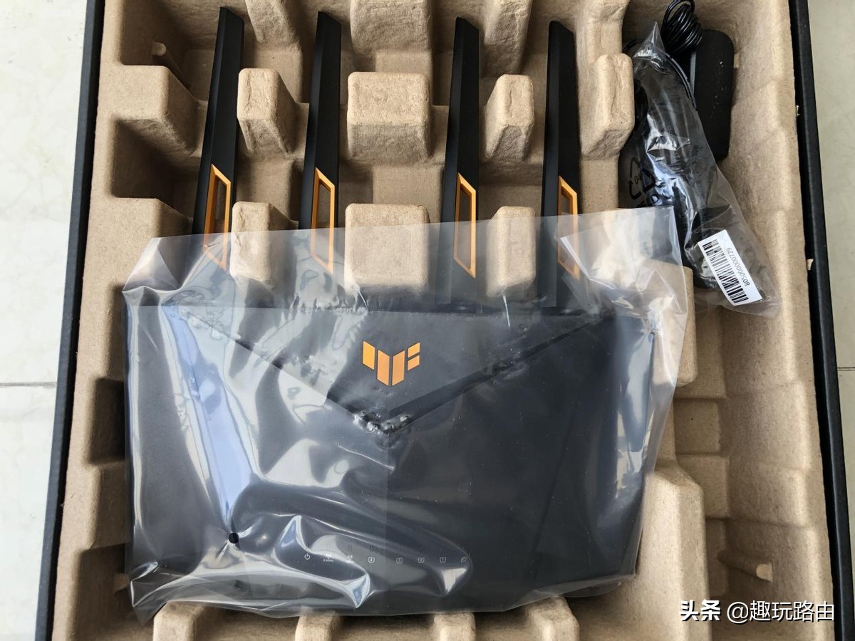 ASUS TUF Gaming AX3000 V2 Unboxing - iNEWS