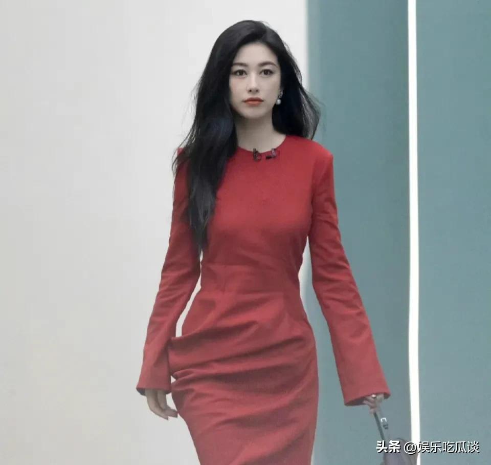 Zhu Zhu is so beautiful! The first stage of "Ride the Wind 2023" amazed ...
