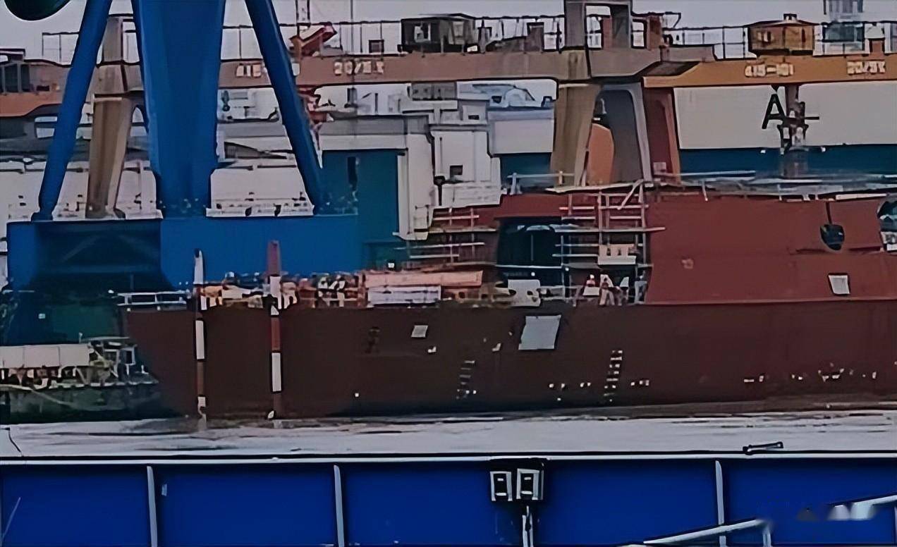 The docks are full, there is movement at the Huangpu Shipyard, 10 ...