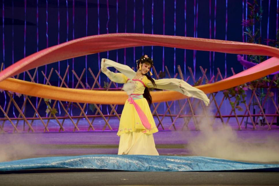 What is the development process and artistic value of Huangmei Opera ...