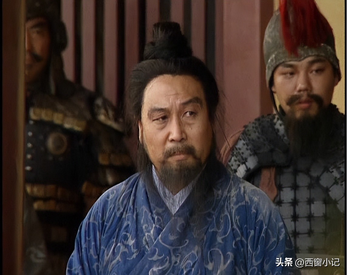 After Chen Gong, the counselor of the Three Kingdoms, betrayed Cao Cao ...