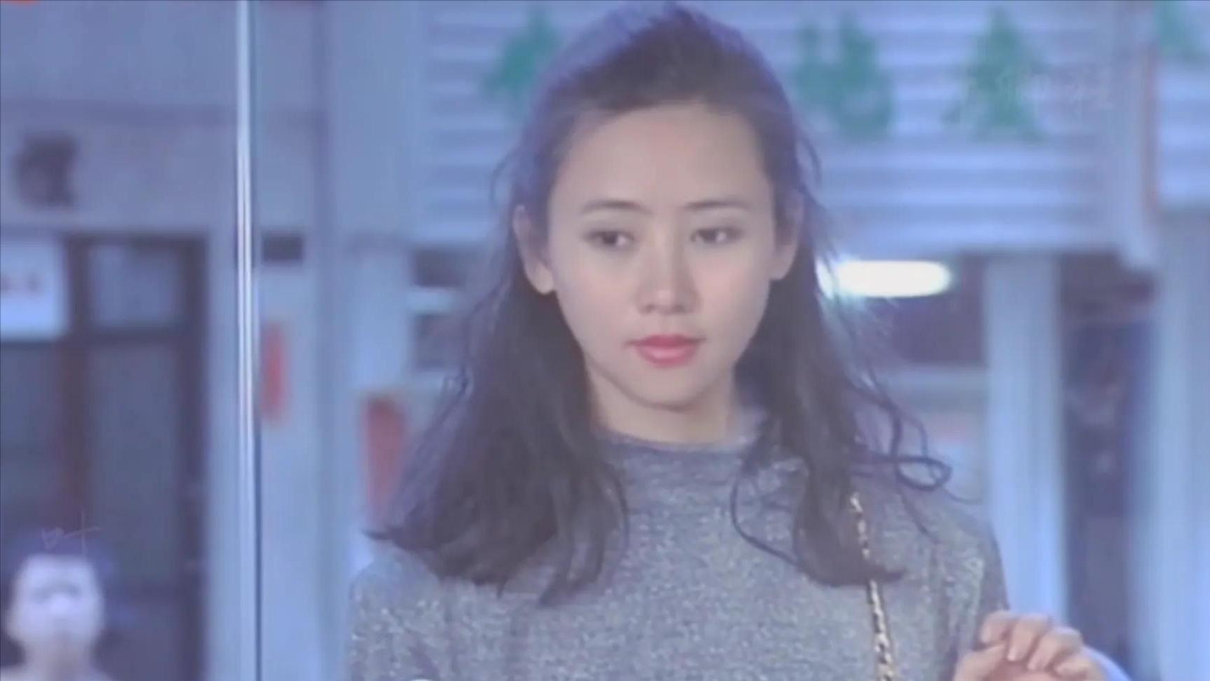 Weng Hong: The image of a jade girl debuted, in order to become famous ...