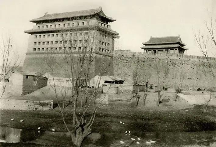 With a history of 470 years, Beijing Yongdingmen has gone through ...
