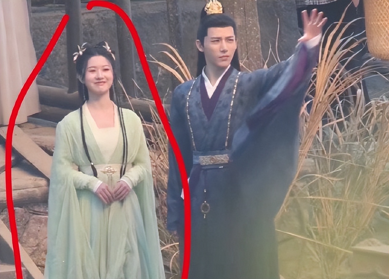 18-year-old Fan Jingwen in "The Hidden God" was exposed, her fleshy ...