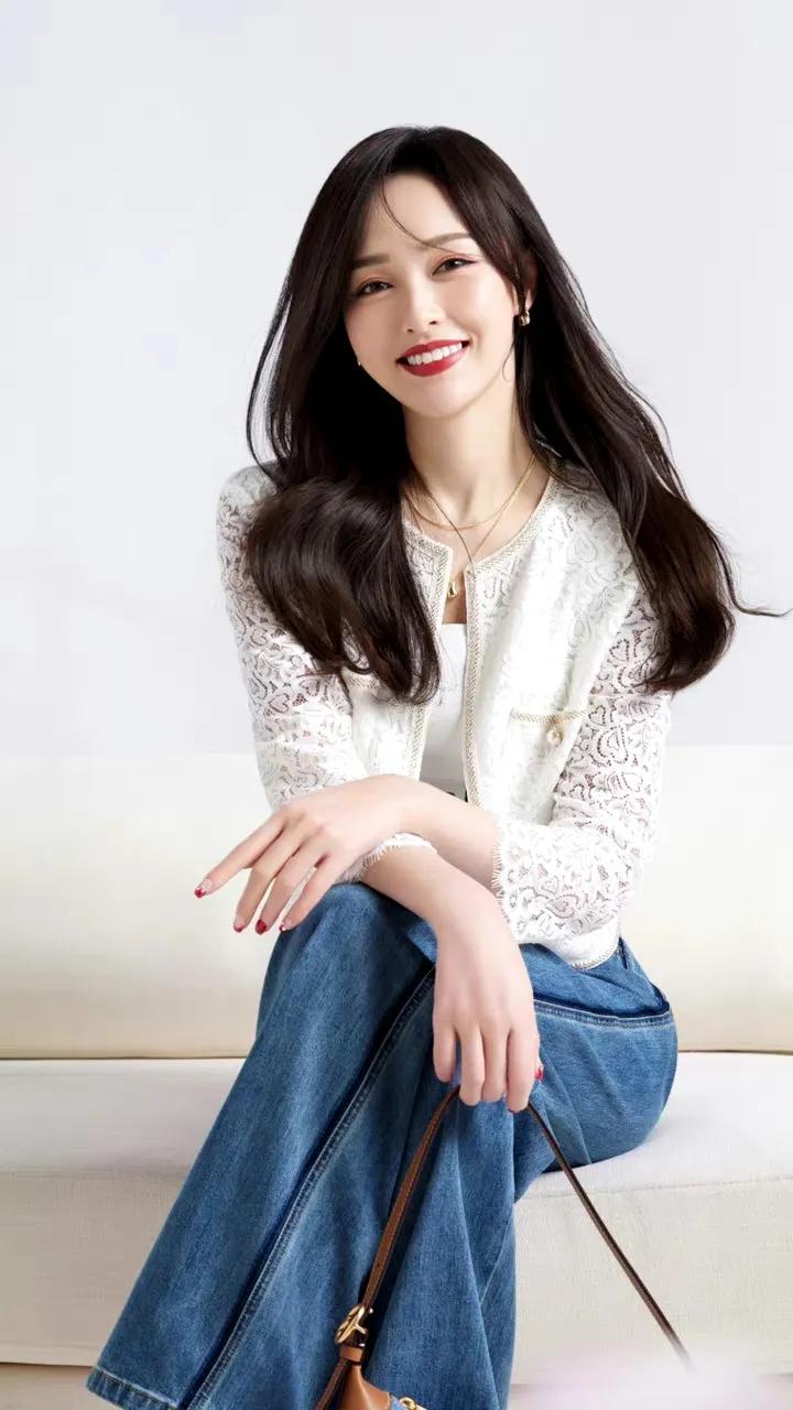 Tang Yan 230520 Exquisite Atlas - iNEWS