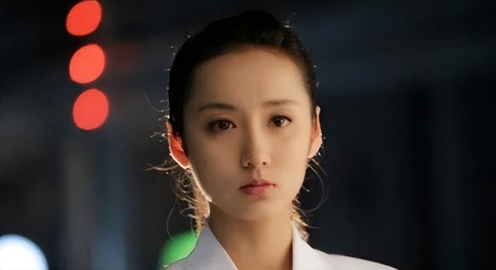 Hu Ge took her into the business, Tang Yan brought her on fire ...