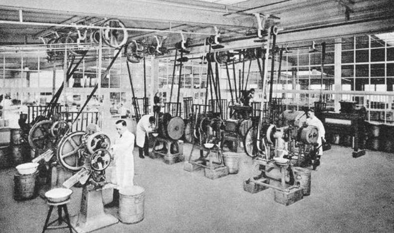 Who cured Hitler with drugs?Hitler's personal doctor - Theodore Morel ...