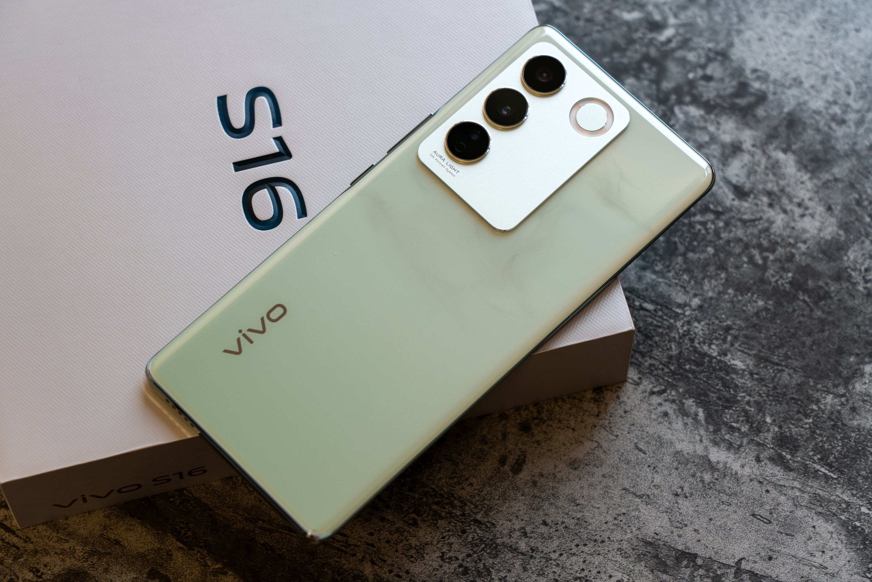 What is the strength of the two rear sub-cameras of the vivo S16? give ...