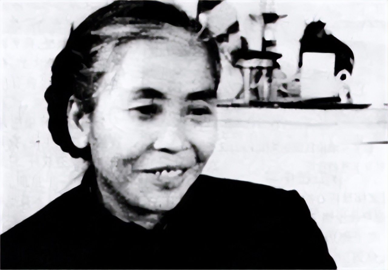 Jiang Qing wants to send He Zizhen to the Northwest, Mao Zedong: She is ...