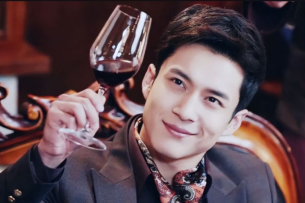 Yang Ba will make another explosive drama! Ranked No. 2 in ratings for ...