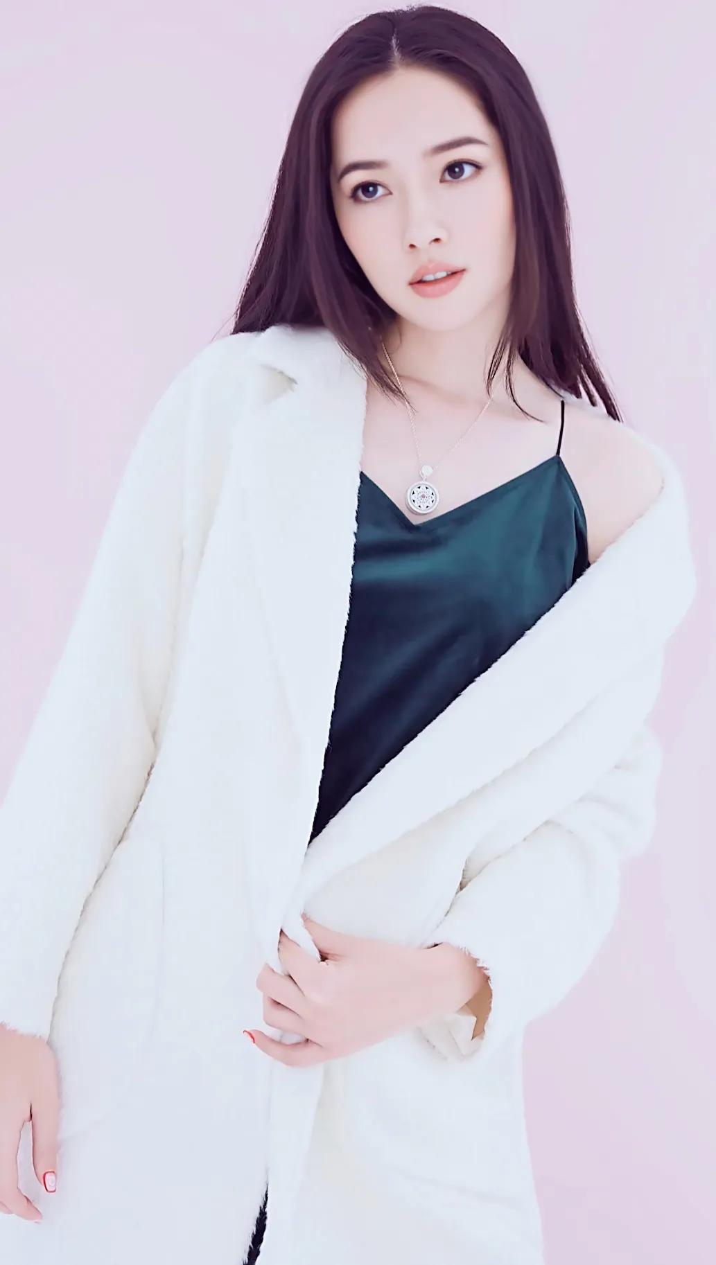 Beautiful lady, Guo Biting - iNEWS