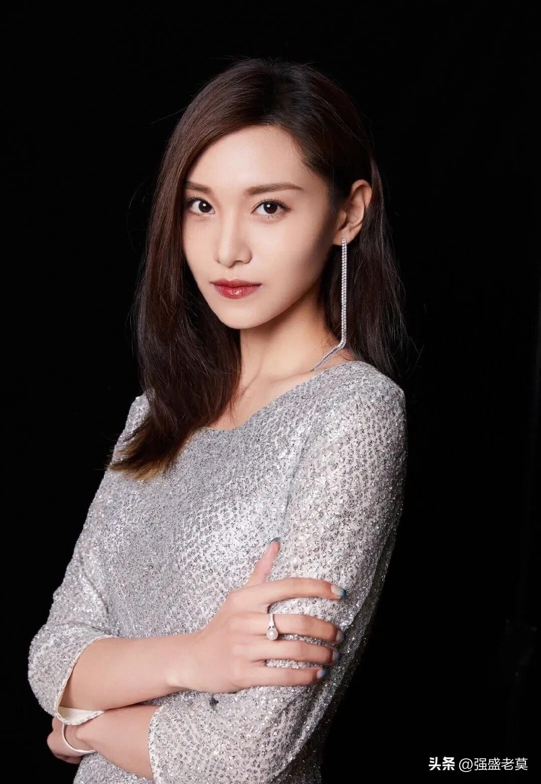 Wang Jianing's amazing photo - iNEWS