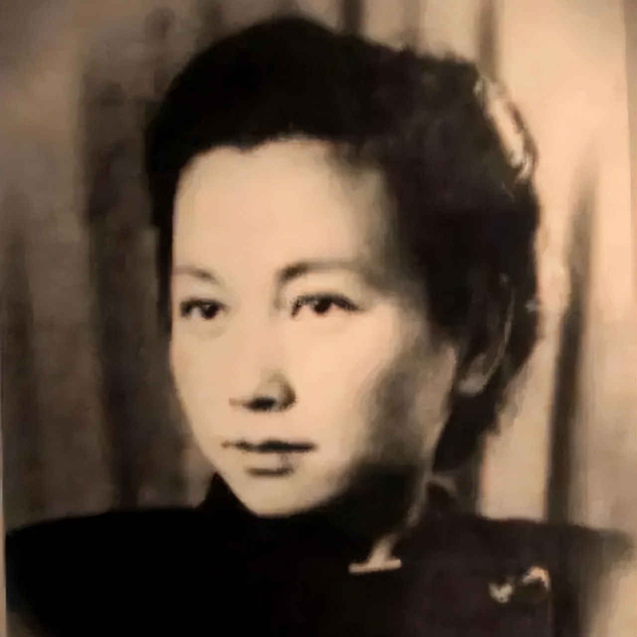 Among the five women in Lin Biao's life, the most attractive one is the ...