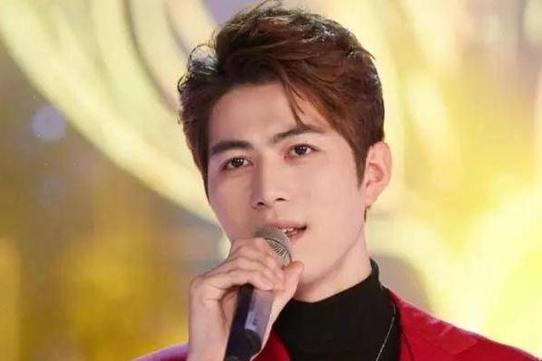 Chen Xuedong underwent three surgeries after the car accident. His lips ...