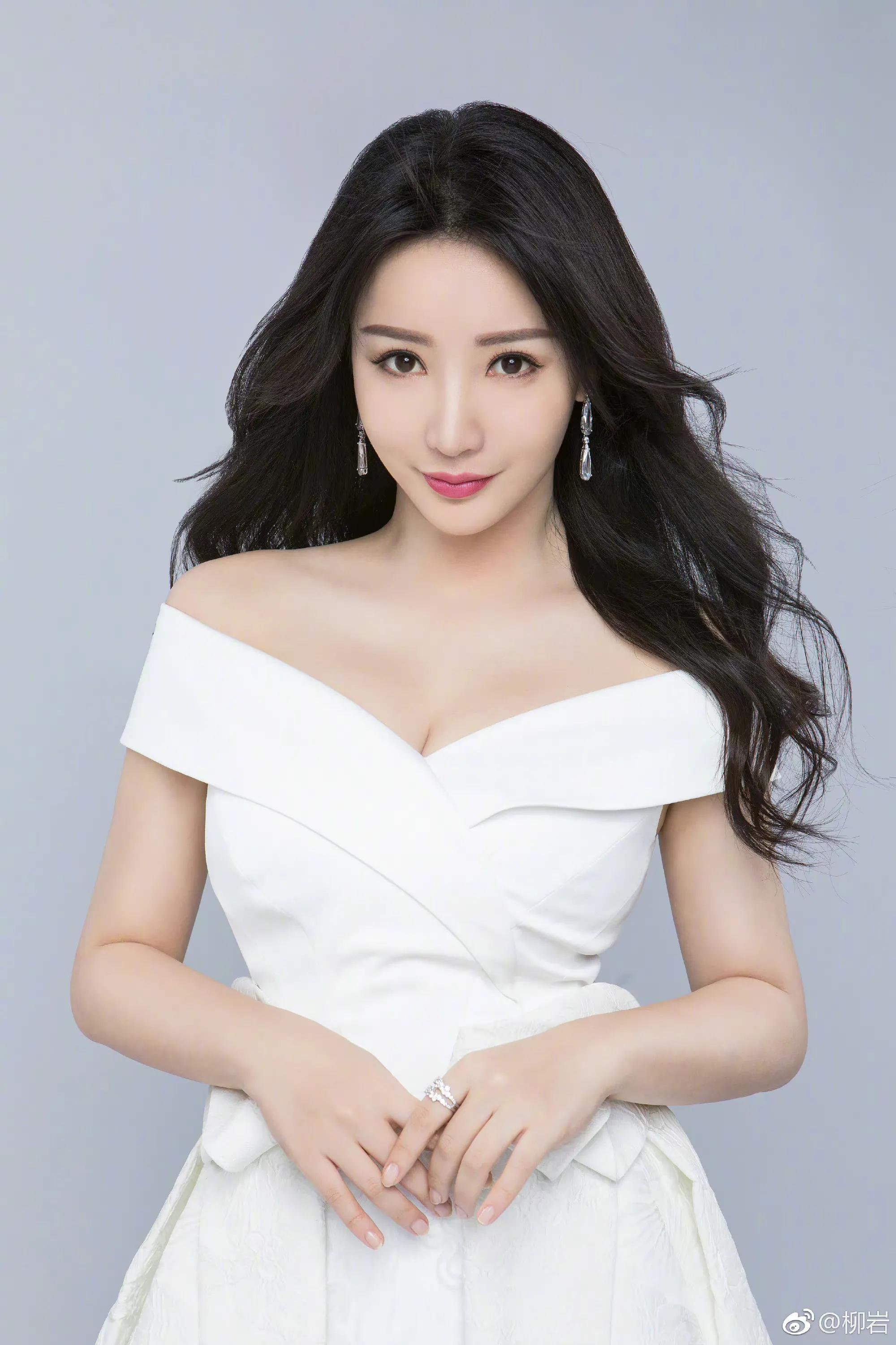Liu Yan Meitu~ - iMedia