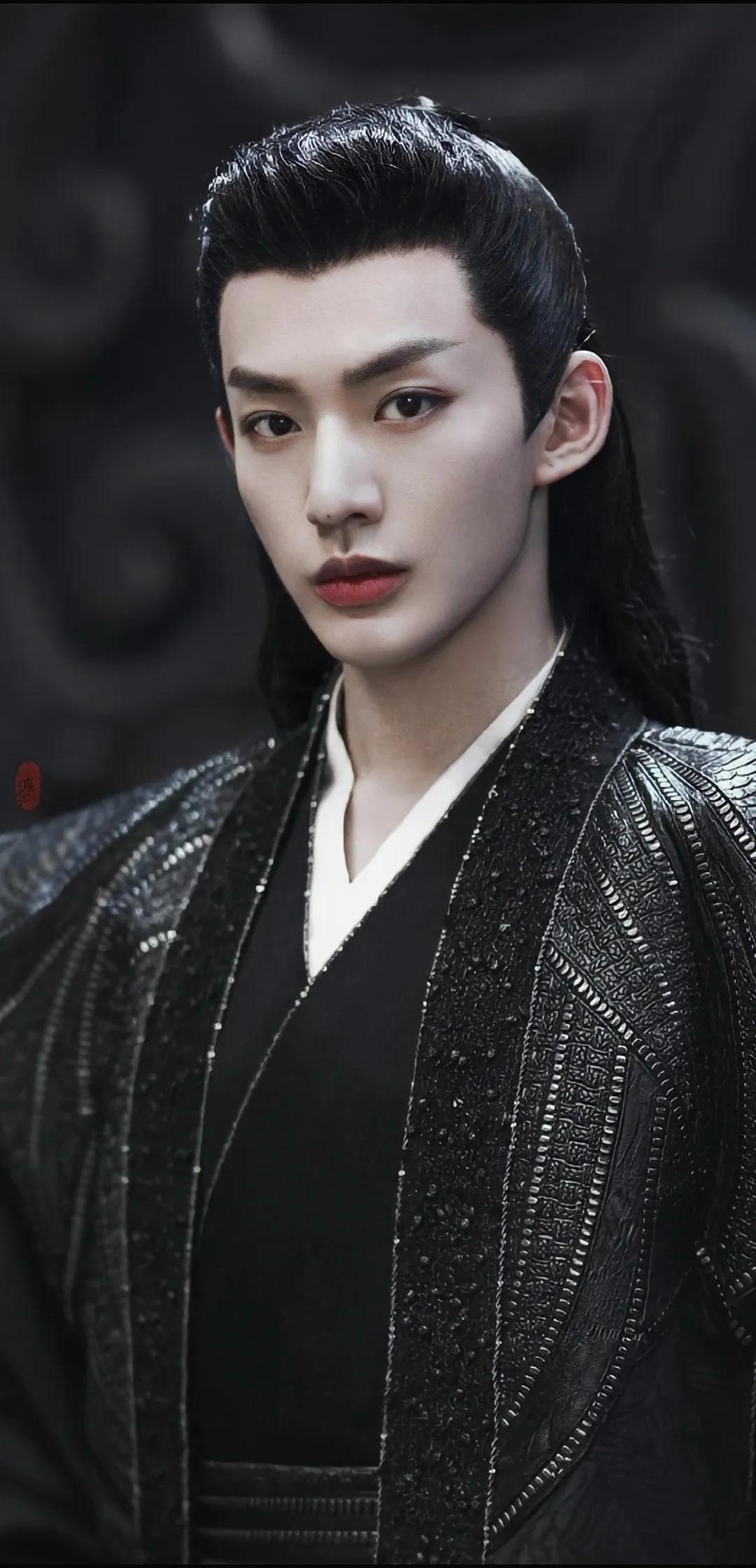 Deng Wei is also too handsome in the "drama throwing face", with a ...