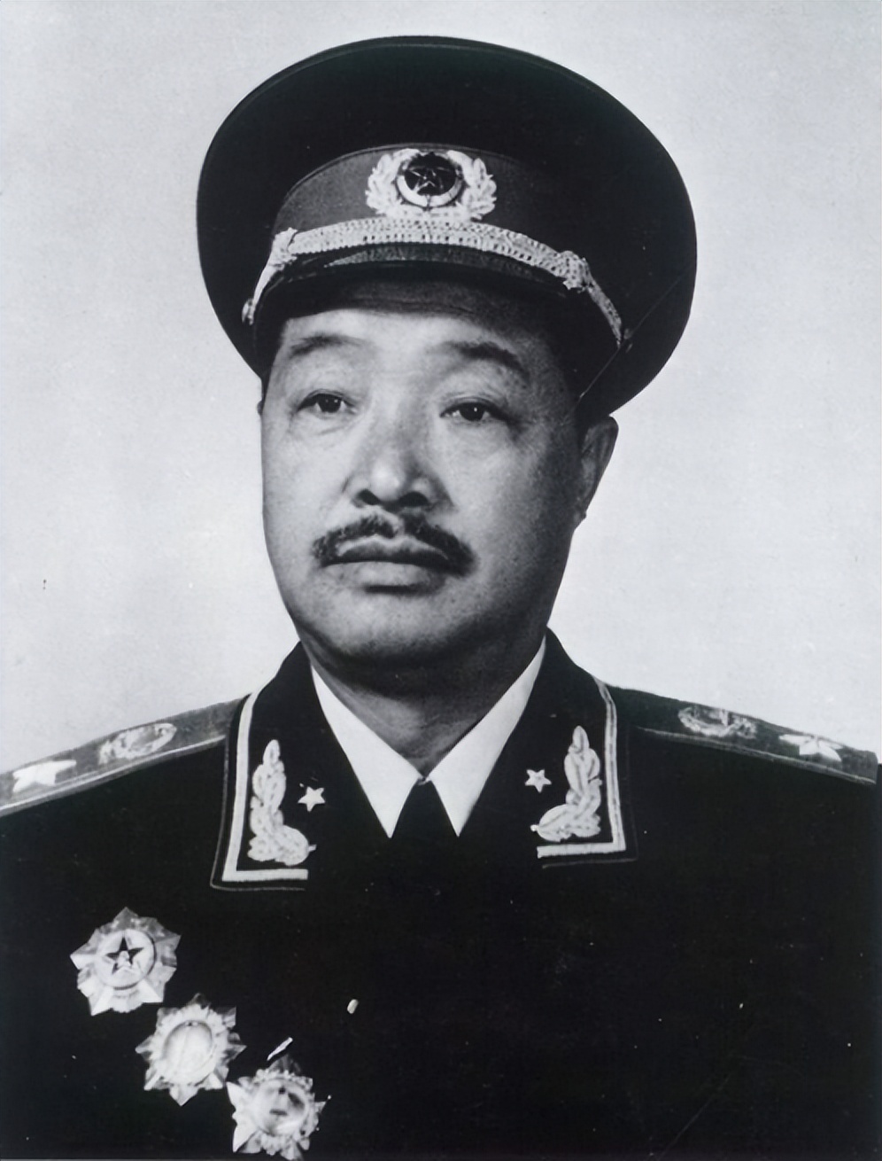 He Long was not the commander-in-chief of the four major field armies ...