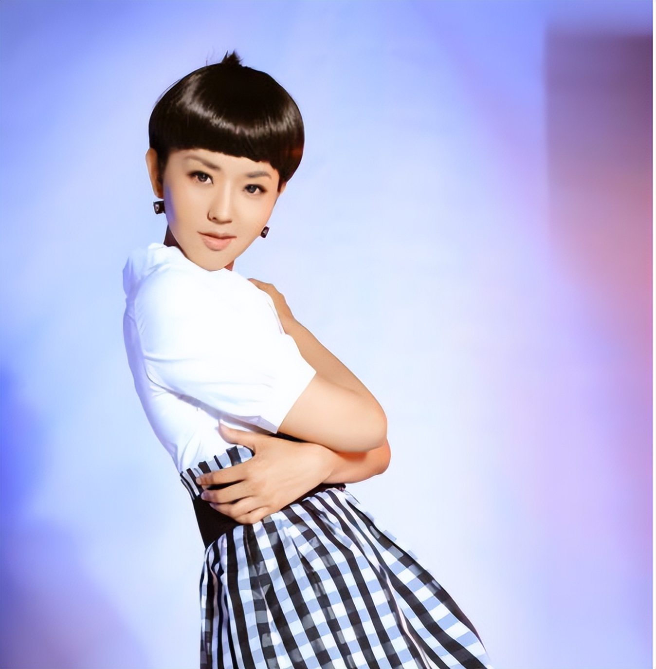 It turned out that "Fang Qiong" was just a stage name. After seeing her ...