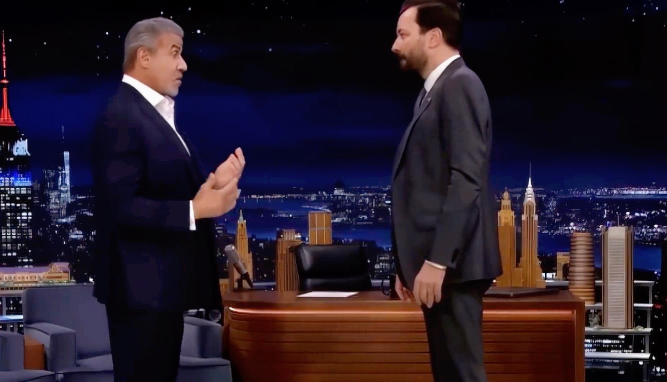 Stallone records a talk show, even if it's a fake punch, you can't ...