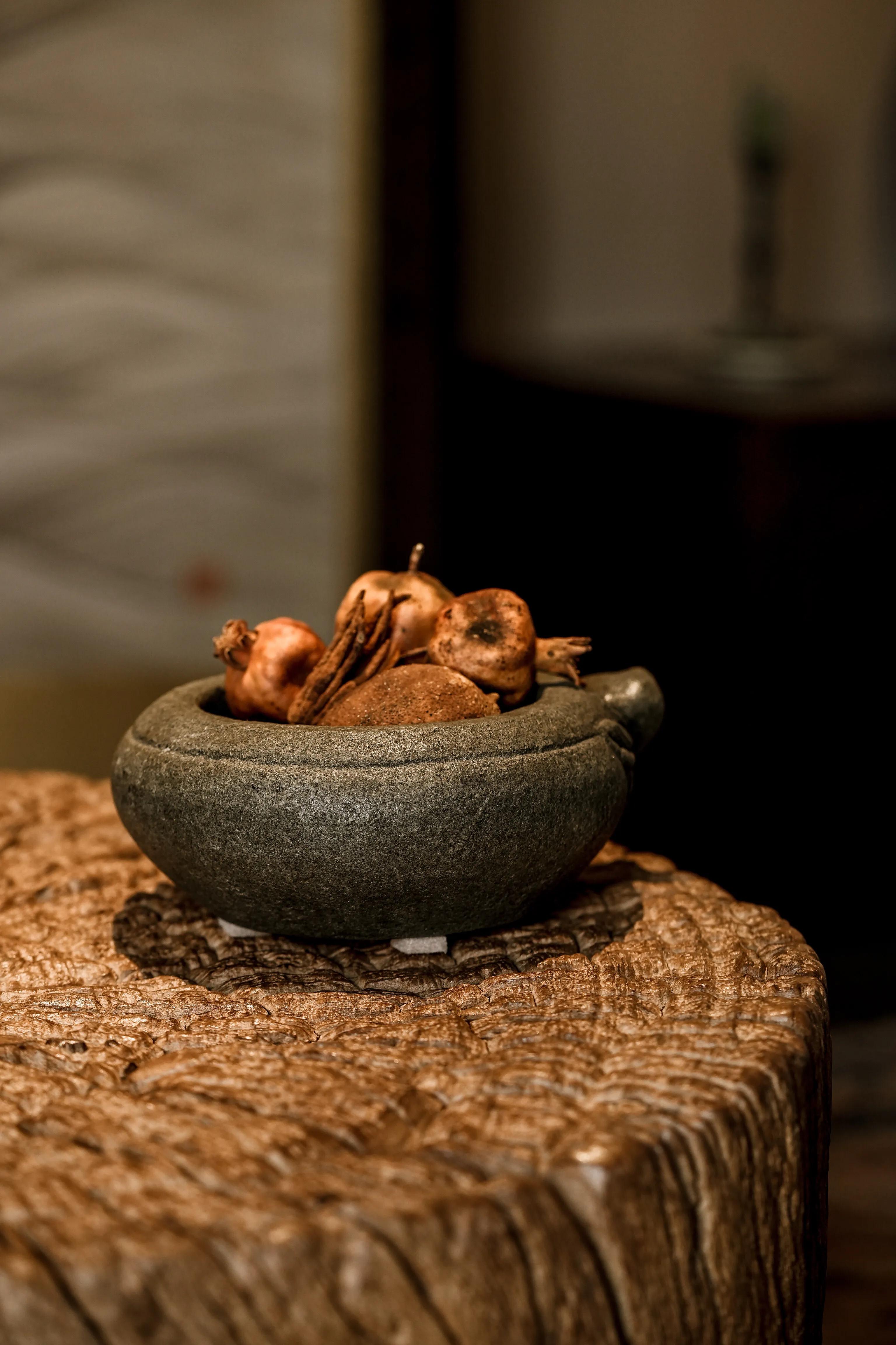 Longevity peach fruit bowl - iMedia