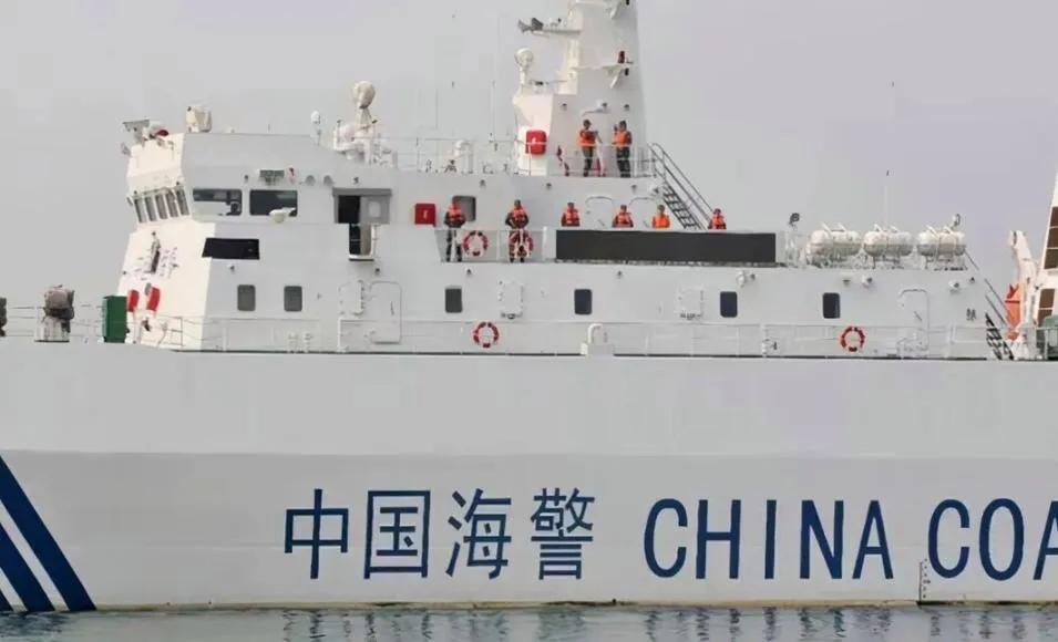 A strong attack, the confrontation at Wan'an Bank in the South China ...