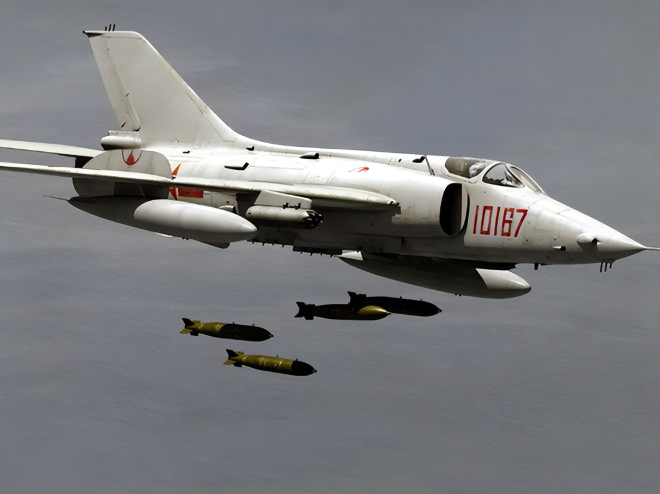 The mobility is not as good as the J-10, and the speed is not as good ...